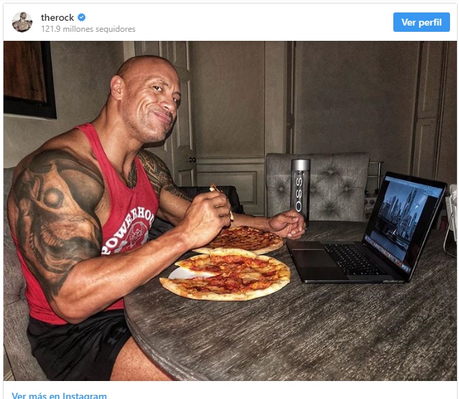 Dwayne "La Roca" Johnson enseña cuánto puede comer y de verdad es ...