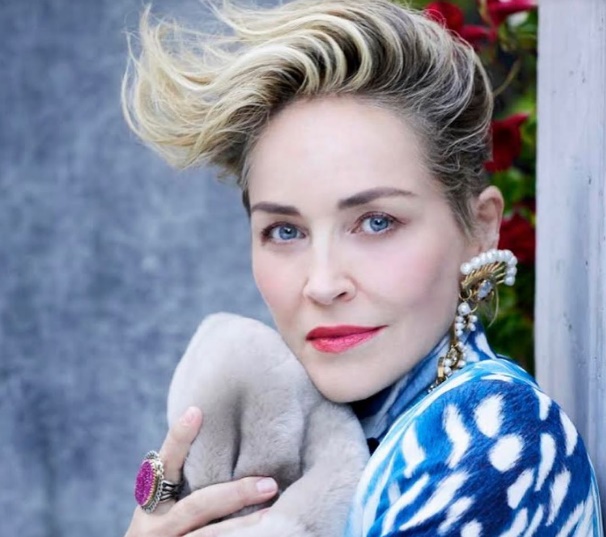 Sharon Stone mantiene su belleza a los 62: Fotos de la sesión para The ...