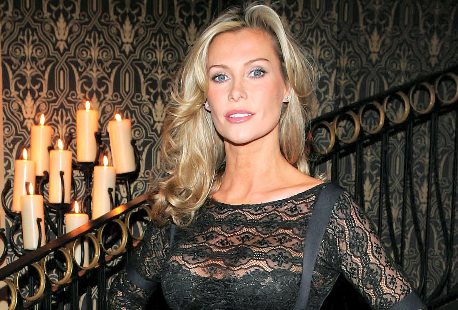 Fantástica y sofisticada: Así luce Alison Doody, a casi 35 años de ...