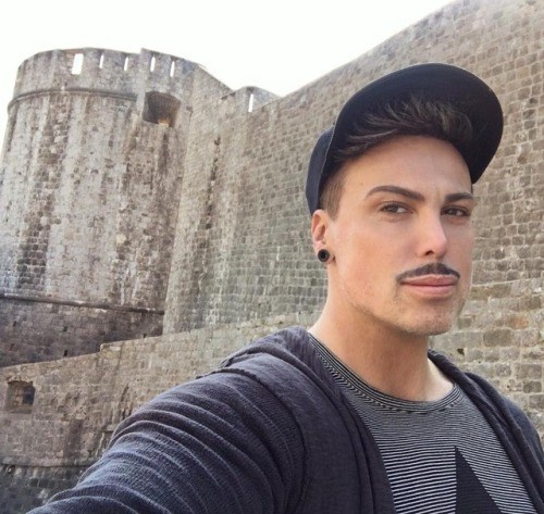 Fotos de Neven Ciganović, el croata que llevó las cirugías a niveles ...