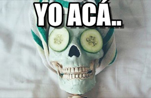 Imagenes Calaveras Memes Pegatinas: Meme De Fuego De Calavera