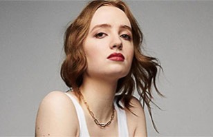 Kiera Allen, la primera actriz con discapacidad motriz en protagonizar ...