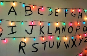 Icónica casa de Stranger Things sale a la venta a un precio increíble ...