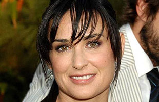 Demi Moore reaparece con aspecto juvenil a sus casi 52 años | Moda