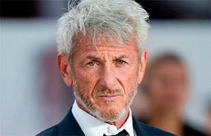 Sean Penn es captado por paparazzis junto a modelo 35 años menor ...