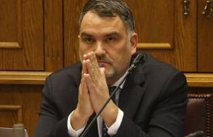 Senador Macaya llamó a la Defensoría de la Niñez para discutir la ...