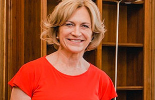 Evelyn Matthei fue consagrada como la "Reina Pop" en los "Copihue de ...