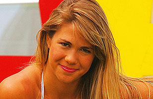 Laura Prieto comparte provocador cambio de look en redes sociales | TV ...