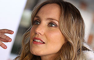 Fernanda Hansen reaparece en pantalla con cambio de look tras ser madre ...