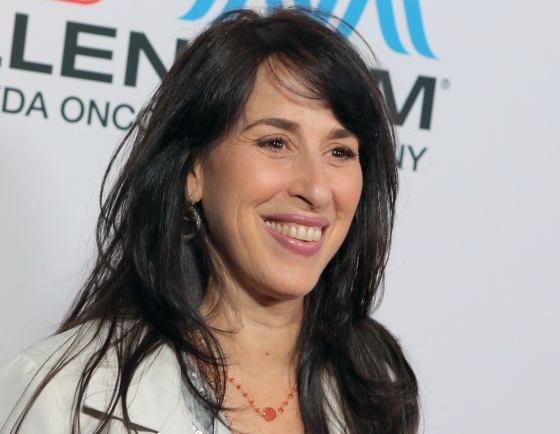 Así luce hoy Janice, una de las parejas más recordadas de Chandler en ...