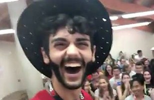 Profesor deja atónitos a sus alumnos con una increíble confesión el ...